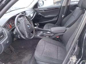 Black BMW X1 2011 in Taurage, with an engine capacity of 2.00 L and mileage of 270 thousand km for 5900 €, photo 8 on AUTOMOTO.COM.LV