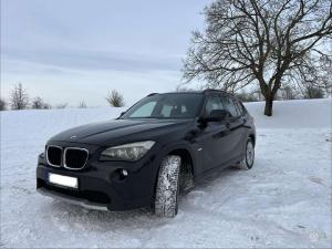 Black BMW X1 2011 in Kaunas, with an engine capacity of 2.00 L and mileage of 229 thousand km for 8250 €, photo 2 on AUTOMOTO.COM.LV