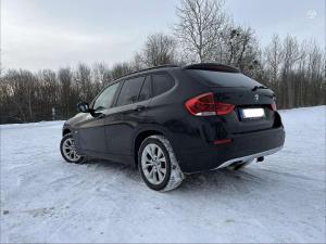 Black BMW X1 2011 in Kaunas, with an engine capacity of 2.00 L and mileage of 229 thousand km for 8250 €, photo 6 on AUTOMOTO.COM.LV