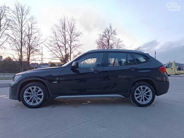 Melns BMW X1 2011 Panevēža, ar dzinēja tilpumu 2.00 L un nobraukumu 267 tūkst. km par 5500 €, foto 6 vietnē AUTOMOTO.COM.LV