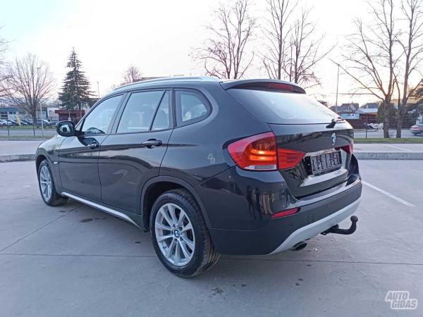 Melns BMW X1 2011 Panevēža, ar dzinēja tilpumu 2.00 L un nobraukumu 267 tūkst. km par 5500 €, foto 7 vietnē AUTOMOTO.COM.LV