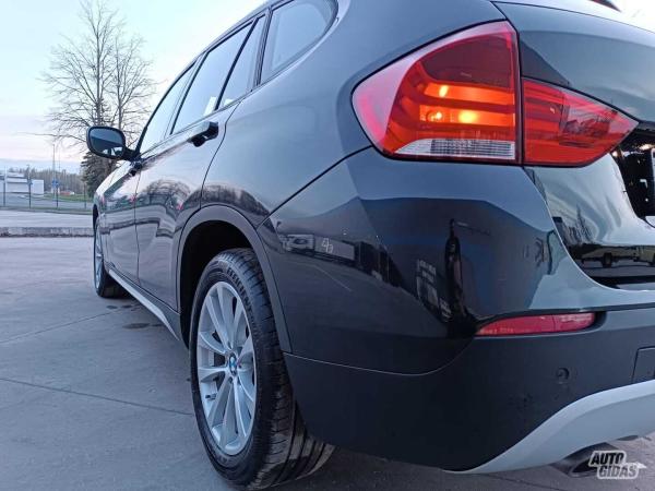 Melns BMW X1 2011 Panevēža, ar dzinēja tilpumu 2.00 L un nobraukumu 267 tūkst. km par 5500 €, foto 8 vietnē AUTOMOTO.COM.LV