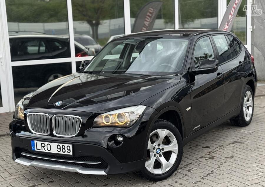Black BMW X1 2011 in Radviliskis, with an engine capacity of 2.00 L and mileage of 388 thousand km for 4450 €, photo 1 on AUTOMOTO.COM.LV