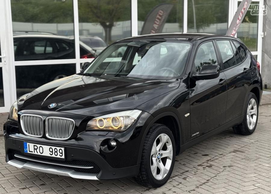 Black BMW X1 2011 in Radviliskis, with an engine capacity of 2.00 L and mileage of 388 thousand km for 4450 €, photo 6 on AUTOMOTO.COM.LV