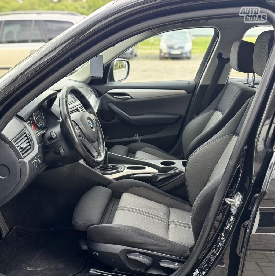 Black BMW X1 2011 in Radviliskis, with an engine capacity of 2.00 L and mileage of 388 thousand km for 4450 €, photo 19 on AUTOMOTO.COM.LV