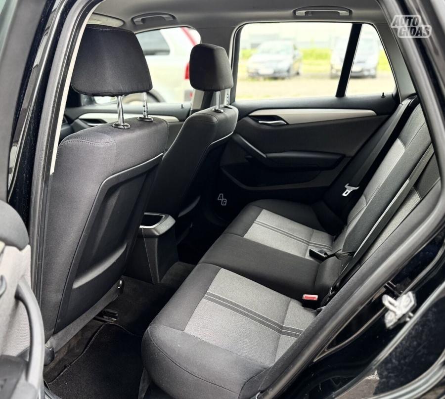 Black BMW X1 2011 in Radviliskis, with an engine capacity of 2.00 L and mileage of 388 thousand km for 4450 €, photo 25 on AUTOMOTO.COM.LV