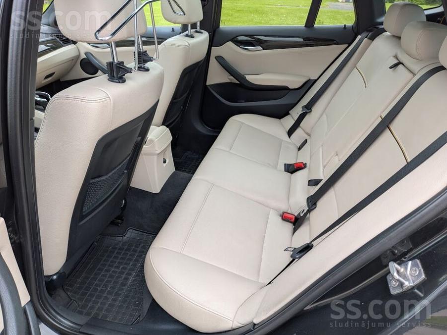 Melns BMW X1 2011 Rīga, ar dzinēja tilpumu 2.00 L un nobraukumu 287 tūkst. km par 9400 €, foto 9 vietnē AUTOMOTO.COM.LV