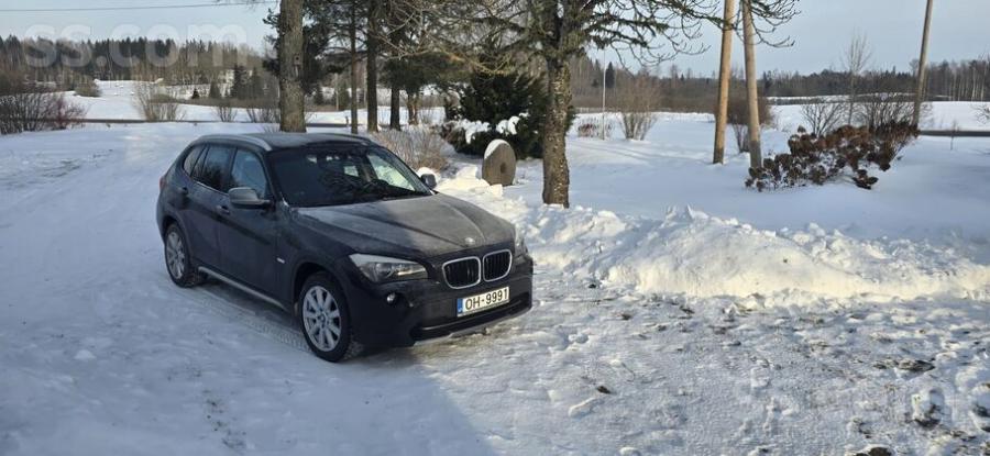 Melns BMW X1 2011 Madona, ar dzinēja tilpumu 2.00 L un nobraukumu 254 tūkst. km par 7500 €, foto 6 vietnē AUTOMOTO.COM.LV