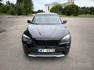 Black BMW X1 2011 in Aizkraukle, with an engine capacity of 2.00 L and mileage of 250 thousand km for 7500 €, photo 3 on AUTOMOTO.COM.LV