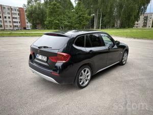 Black BMW X1 2011 in Aizkraukle, with an engine capacity of 2.00 L and mileage of 250 thousand km for 7500 €, photo 6 on AUTOMOTO.COM.LV