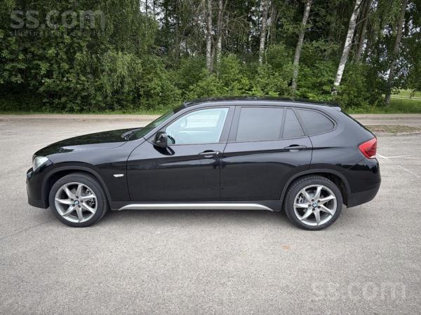 Черный БМВ Х1 2011 в Айзкраукле, объемом двигателя 2.00 л и пробегом 250 тыс. км за 7500 €, фото 8 на AUTOMOTO.COM.LV