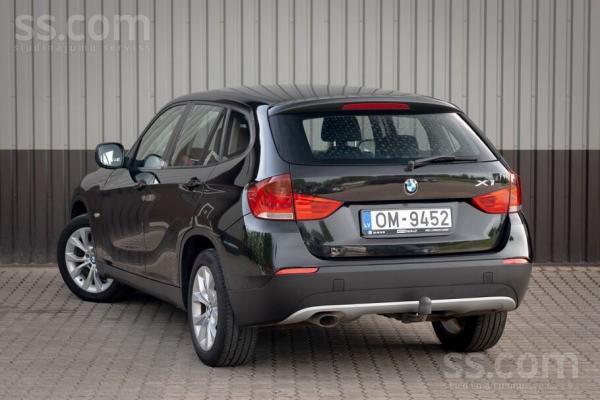 Black BMW X1 2011 in Talsi, with an engine capacity of 2.00 L and mileage of 279 thousand km for 7990 €, photo 4 on AUTOMOTO.COM.LV