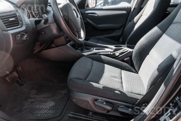 Melns BMW X1 2011 Rīga, ar dzinēja tilpumu 2.00 L un nobraukumu 209 tūkst. km par 7300 €, foto 9 vietnē AUTOMOTO.COM.LV