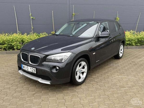 Black BMW X1 2011 in Vilnius, with an engine capacity of 2.00 L and mileage of 259 thousand km for 5999 €, photo 1 on AUTOMOTO.COM.LV