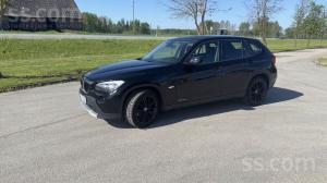 Black BMW X1 2011 in Saldus, with an engine capacity of 2.00 L and mileage of 246 thousand km for 5200 €, photo  on AUTOMOTO.COM.LV