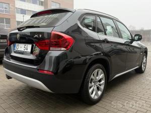 Black BMW X1 2011 in Riga, with an engine capacity of 2.00 L and mileage of 0 thousand km for 14600 €, photo 6 on AUTOMOTO.COM.LV