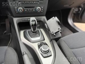 Black BMW X1 2011 in Riga, with an engine capacity of 2.00 L and mileage of 0 thousand km for 14600 €, photo 8 on AUTOMOTO.COM.LV