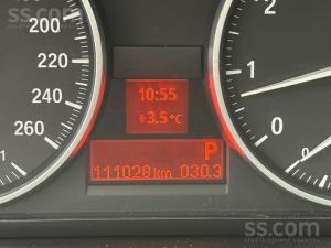 Black BMW X1 2011 in Riga, with an engine capacity of 2.00 L and mileage of 0 thousand km for 14600 €, photo 9 on AUTOMOTO.COM.LV