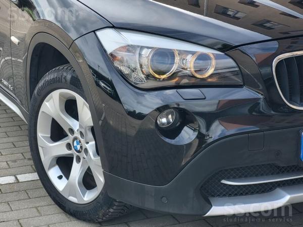 Black BMW X1 2011 in Jelgava, with an engine capacity of 2.00 L and mileage of 223 thousand km for 7990 €, photo 3 on AUTOMOTO.COM.LV