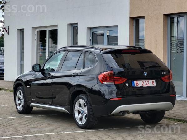 Black BMW X1 2011 in Jelgava, with an engine capacity of 2.00 L and mileage of 223 thousand km for 7990 €, photo 8 on AUTOMOTO.COM.LV