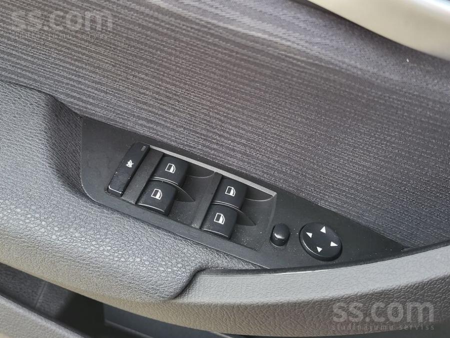 Melns BMW X1 2011 Jelgava, ar dzinēja tilpumu 2.00 L un nobraukumu 223 tūkst. km par 7690 €, foto 25 vietnē AUTOMOTO.COM.LV