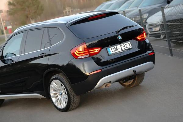Melns BMW X1 2011 Jelgava, ar dzinēja tilpumu 2.00 L un nobraukumu 200 tūkst. km par 8990 €, foto 7 vietnē AUTOMOTO.COM.LV