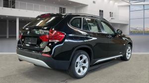 Melns BMW X1 2011 Rīga, ar dzinēja tilpumu 2.00 L un nobraukumu 223 tūkst. km par 7990 €, foto 41 vietnē AUTOMOTO.COM.LV