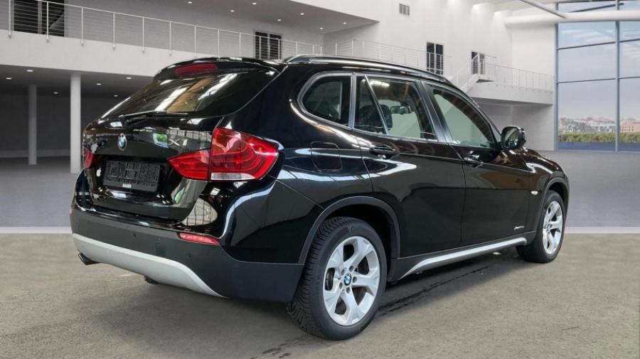 Melns BMW X1 2011 Rīga, ar dzinēja tilpumu 2.00 L un nobraukumu 223 tūkst. km par 7990 €, foto 41 vietnē AUTOMOTO.COM.LV