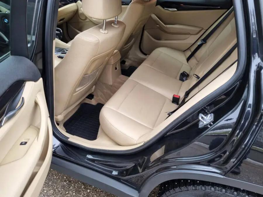 Melns BMW X1 2011 Jēkabpils, ar dzinēja tilpumu 2.00 L un nobraukumu 277 tūkst. km par 8950 €, foto 14 vietnē AUTOMOTO.COM.LV