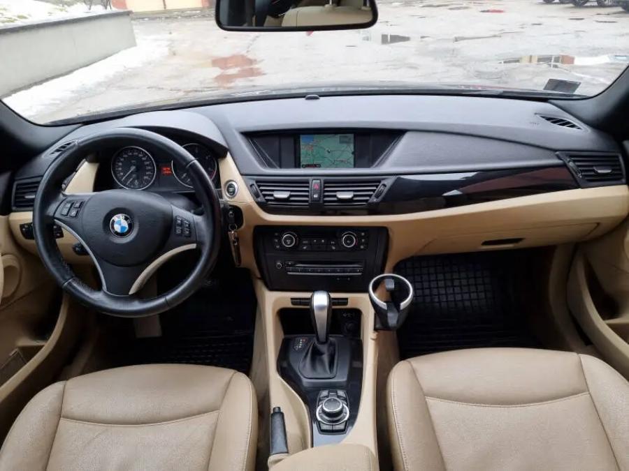 Melns BMW X1 2011 Jēkabpils, ar dzinēja tilpumu 2.00 L un nobraukumu 277 tūkst. km par 8950 €, foto 21 vietnē AUTOMOTO.COM.LV