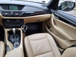 Melns BMW X1 2011 Jēkabpils, ar dzinēja tilpumu 2.00 L un nobraukumu 277 tūkst. km par 8950 €, foto 23 vietnē AUTOMOTO.COM.LV