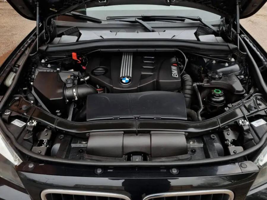 Melns BMW X1 2011 Jēkabpils, ar dzinēja tilpumu 2.00 L un nobraukumu 277 tūkst. km par 8950 €, foto 27 vietnē AUTOMOTO.COM.LV