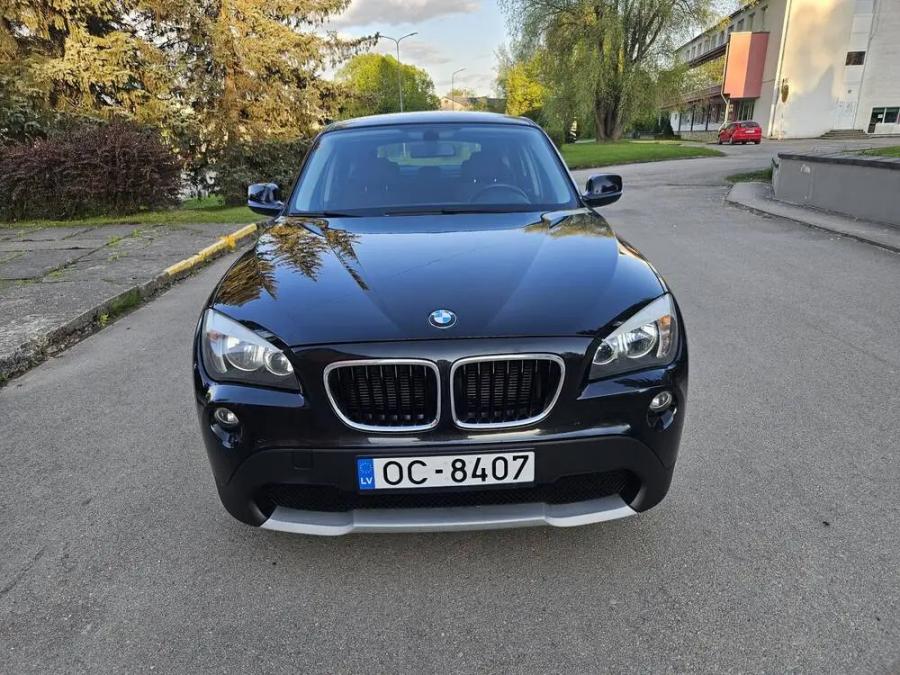 Melns BMW X1 2011 Jēkabpils, ar dzinēja tilpumu 2.00 L un nobraukumu 236 tūkst. km par 6990 €, foto 3 vietnē AUTOMOTO.COM.LV