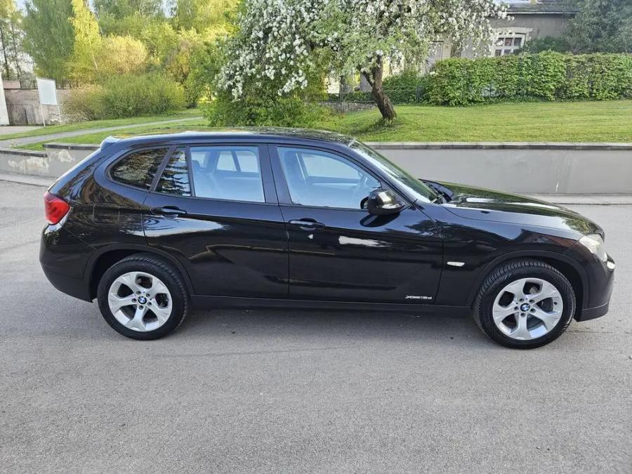 Melns BMW X1 2011 Jēkabpils, ar dzinēja tilpumu 2.00 L un nobraukumu 236 tūkst. km par 6990 €, foto 5 vietnē AUTOMOTO.COM.LV