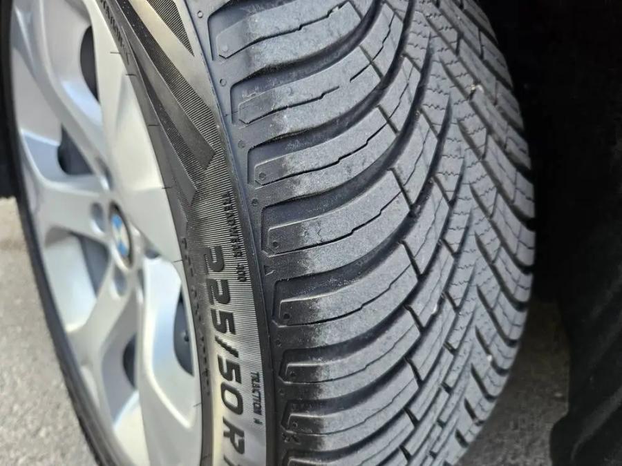 Melns BMW X1 2011 Jēkabpils, ar dzinēja tilpumu 2.00 L un nobraukumu 236 tūkst. km par 6990 €, foto 13 vietnē AUTOMOTO.COM.LV
