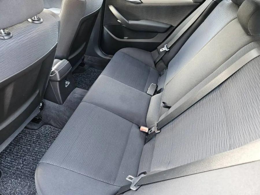 Melns BMW X1 2011 Jēkabpils, ar dzinēja tilpumu 2.00 L un nobraukumu 236 tūkst. km par 6990 €, foto 16 vietnē AUTOMOTO.COM.LV
