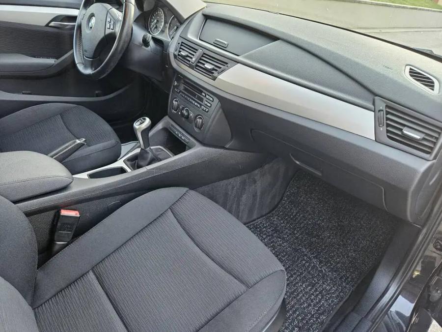 Melns BMW X1 2011 Jēkabpils, ar dzinēja tilpumu 2.00 L un nobraukumu 236 tūkst. km par 6990 €, foto 24 vietnē AUTOMOTO.COM.LV