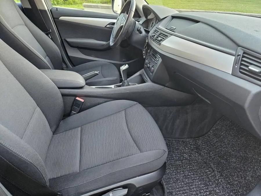 Melns BMW X1 2011 Jēkabpils, ar dzinēja tilpumu 2.00 L un nobraukumu 236 tūkst. km par 6990 €, foto 26 vietnē AUTOMOTO.COM.LV
