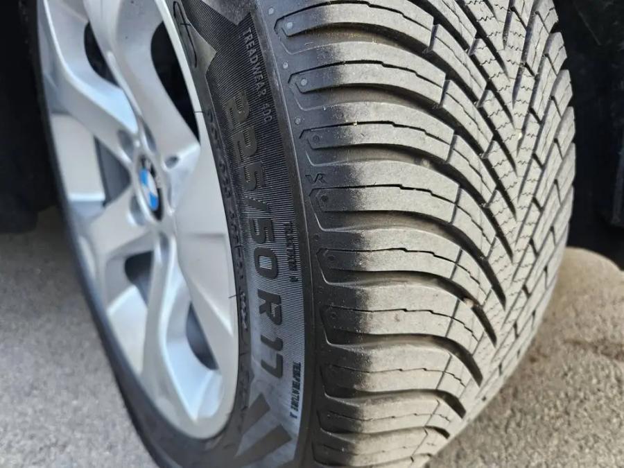 Melns BMW X1 2011 Jēkabpils, ar dzinēja tilpumu 2.00 L un nobraukumu 236 tūkst. km par 6990 €, foto 27 vietnē AUTOMOTO.COM.LV