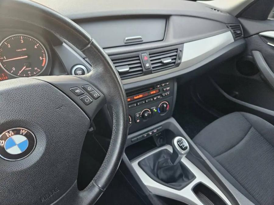 Melns BMW X1 2011 Jēkabpils, ar dzinēja tilpumu 2.00 L un nobraukumu 236 tūkst. km par 6990 €, foto 28 vietnē AUTOMOTO.COM.LV