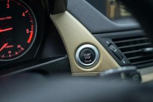 Melns BMW X1 2011 Liepāja, ar dzinēja tilpumu 2.00 L un nobraukumu 209 tūkst. km par 10550 €, foto 31 vietnē AUTOMOTO.COM.LV