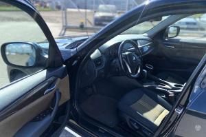 Melns BMW X1 2011 Marijampole, ar dzinēja tilpumu 1.80 L un nobraukumu 271 tūkst. km par 5700 €, foto 6 vietnē AUTOMOTO.COM.LV