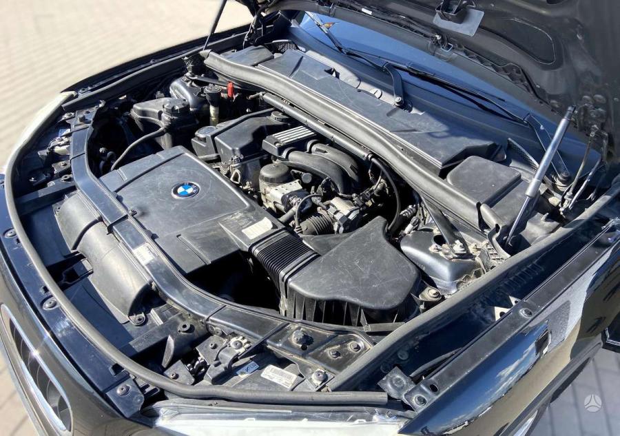 Melns BMW X1 2011 Marijampole, ar dzinēja tilpumu 1.80 L un nobraukumu 271 tūkst. km par 5700 €, foto 11 vietnē AUTOMOTO.COM.LV