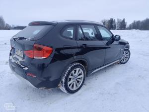 Black BMW X1 2011 in Pasvalys, with an engine capacity of 2.00 L and mileage of 149 thousand km for 5600 €, photo 5 on AUTOMOTO.COM.LV