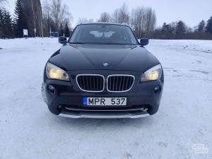 Black BMW X1 2011 in Pasvalys, with an engine capacity of 2.00 L and mileage of 149 thousand km for 5600 €, photo 7 on AUTOMOTO.COM.LV