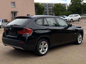Black BMW X1 2011 in Rokiskis, with an engine capacity of 2.00 L and mileage of 231 thousand km for 2650 €, photo 3 on AUTOMOTO.COM.LV
