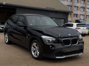 Black BMW X1 2011 in Rokiskis, with an engine capacity of 2.00 L and mileage of 231 thousand km for 2650 €, photo 4 on AUTOMOTO.COM.LV