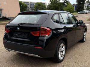 Black BMW X1 2011 in Rokiskis, with an engine capacity of 2.00 L and mileage of 231 thousand km for 2650 €, photo 9 on AUTOMOTO.COM.LV