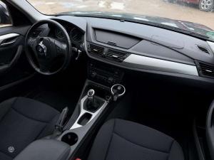 Black BMW X1 2011 in Rokiskis, with an engine capacity of 2.00 L and mileage of 231 thousand km for 2650 €, photo 16 on AUTOMOTO.COM.LV