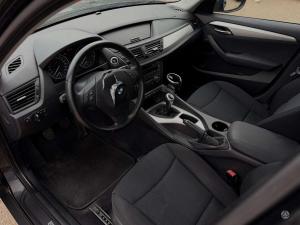 Black BMW X1 2011 in Rokiskis, with an engine capacity of 2.00 L and mileage of 231 thousand km for 2650 €, photo 18 on AUTOMOTO.COM.LV